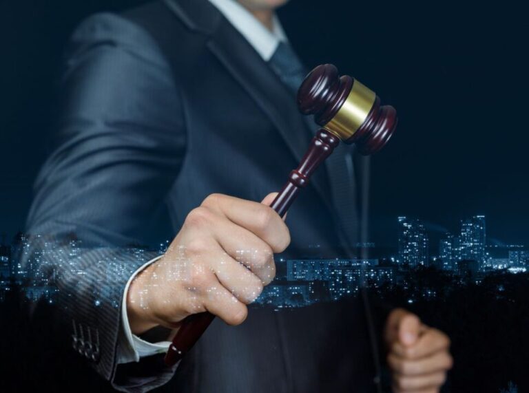 Quanto ganha um leiloeiro oficial? | Blog da Superbid